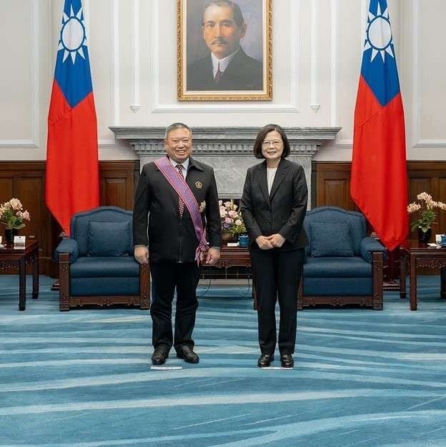 Asia: CTOC President Lin Hong-Dow Receives Order Of Brilliant Star ...